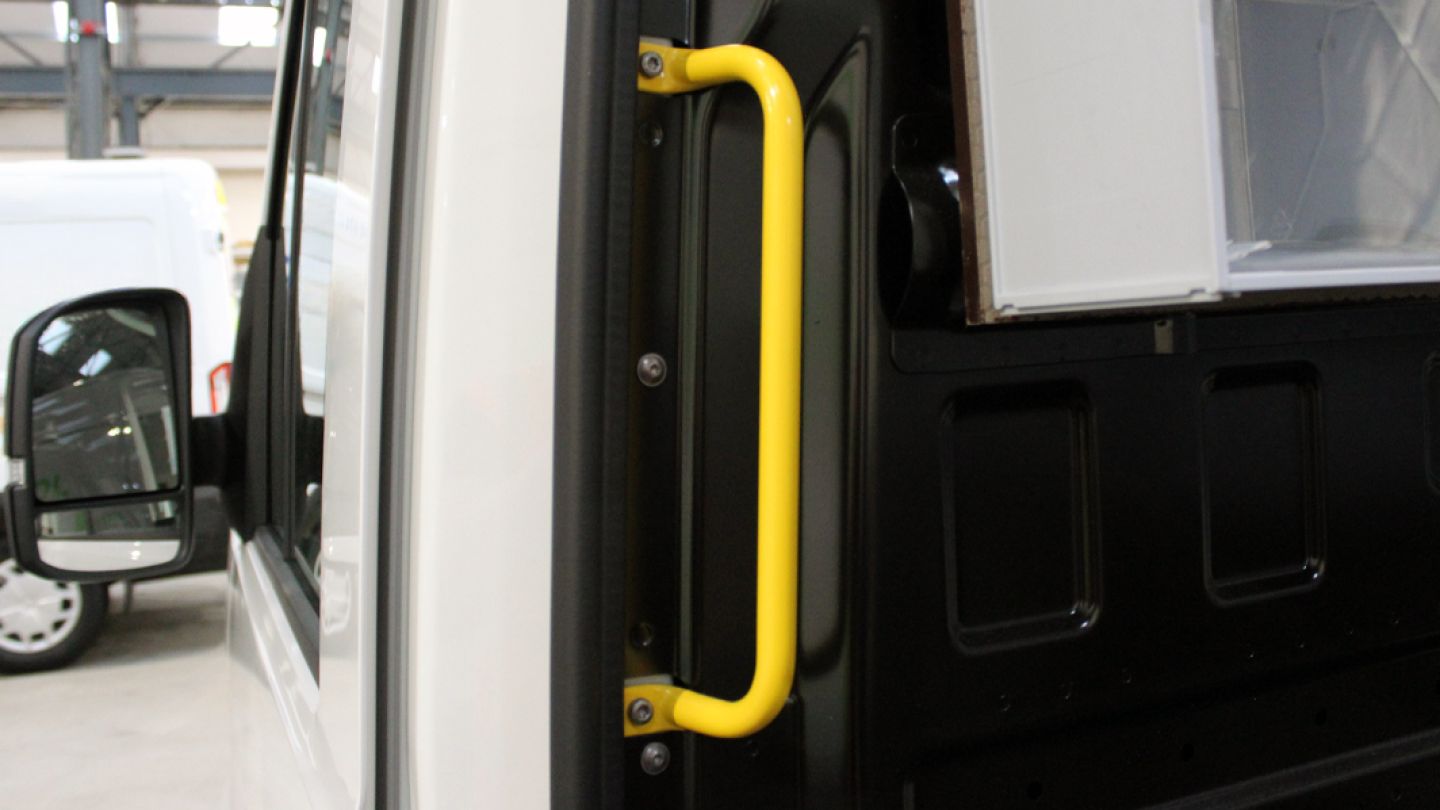 Handles & Steps | ProtectAVan