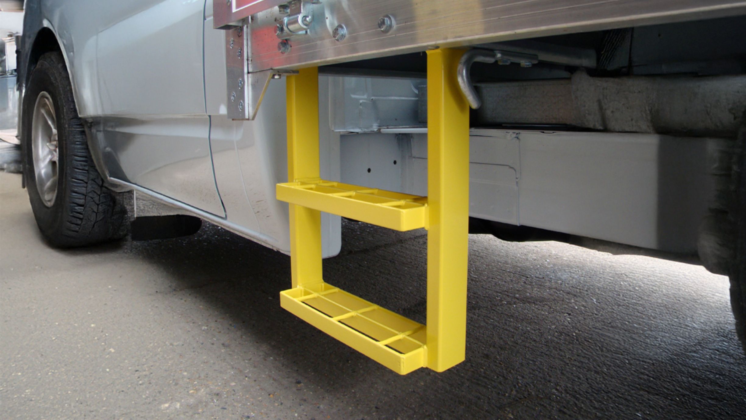 Handles & Steps | ProtectAVan